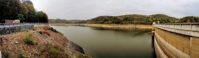 Vírská přehrada, hráz - Kuželovi.cz